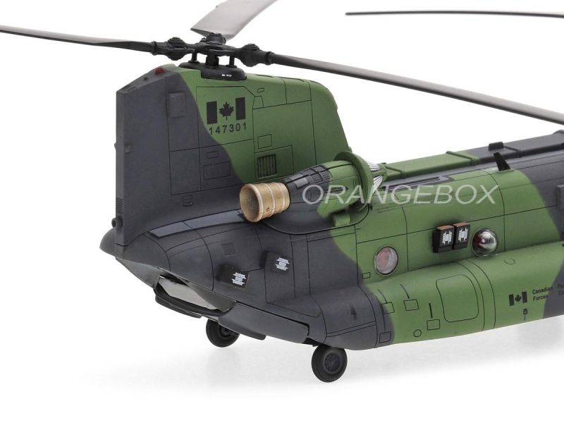 Helicoptero Boeing Chinook CH-147F Royal Canadian Air Force #147301 1: ...