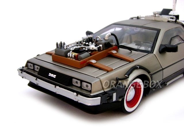 Delorean Time Machine Back to the Future SunStar 1:18 Parte 3 - 18 anos ...