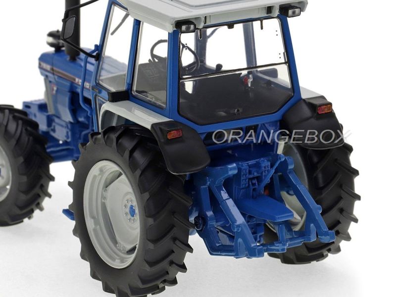 Trator Ford 7810 1:32 Universal Hobbies - 19 anos! Loja on-line de ...