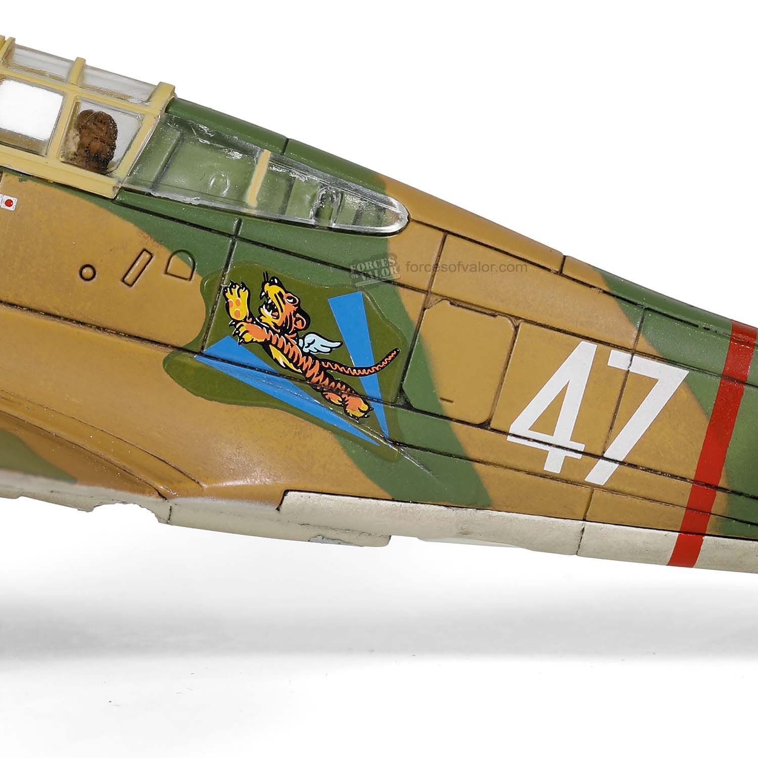 Avião P-40B Hawk 81A-2 United States of America 1:72 Forces of Valor ...