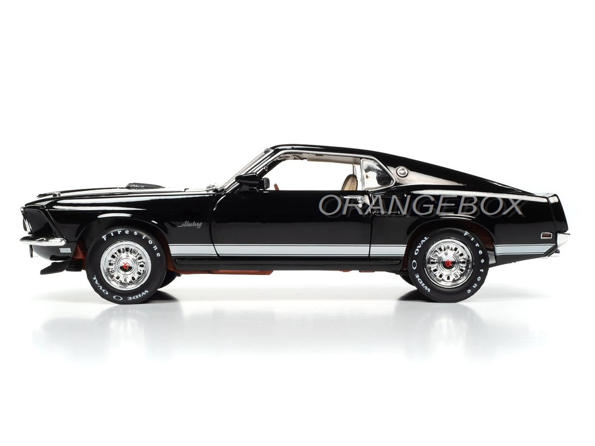 Mustang GT 2+2 1696 1:18 Autoworld - 20 anos! Loja on-line de ...