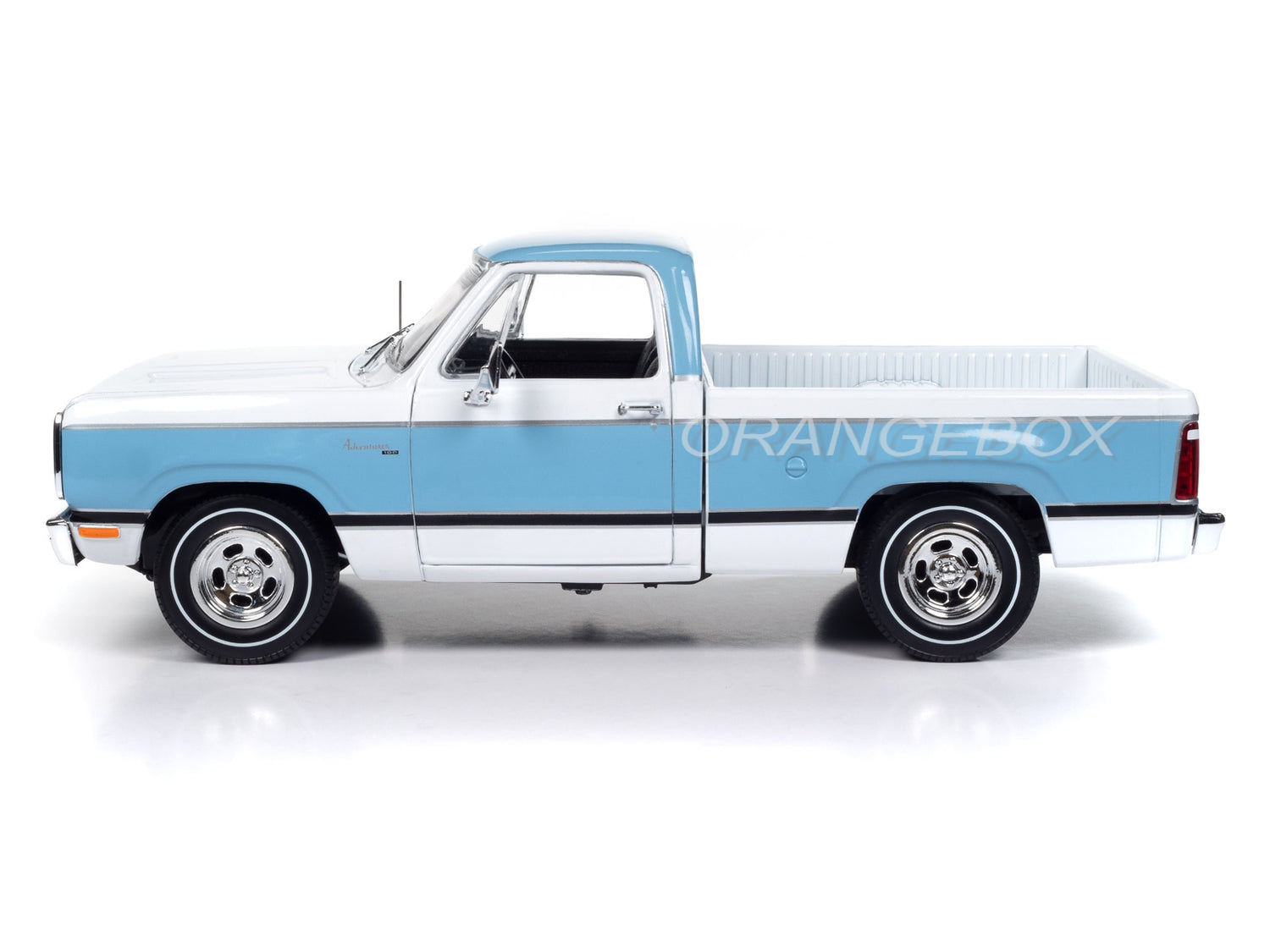 Dodge D100 Adventurer Sweptline 1977 1:18 Autoworld Azul - 20 anos ...