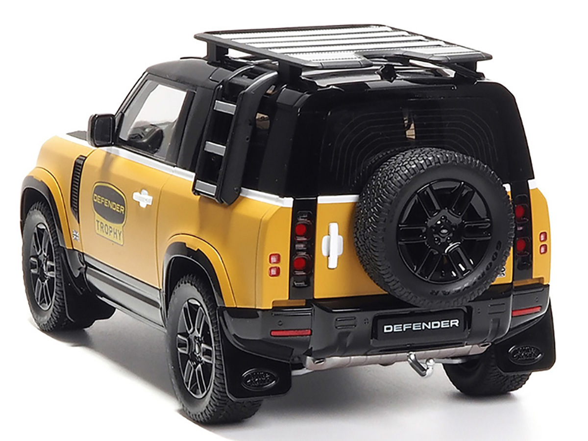 Land Rover Defender 90 2023 Trophy Edition 1:18 Almost Real - 20 anos ...