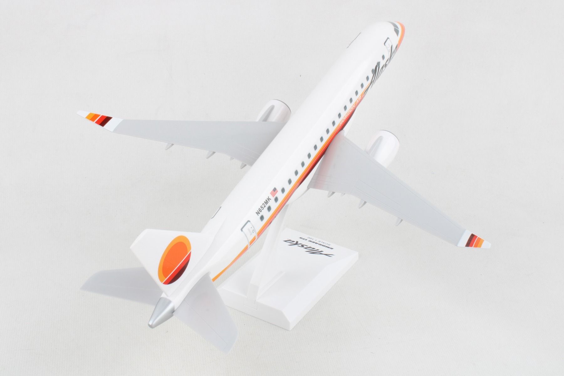 Avião Alaska/Horizon Retro E175 1:100 Skymarks - 20 anos! Loja on-line ...