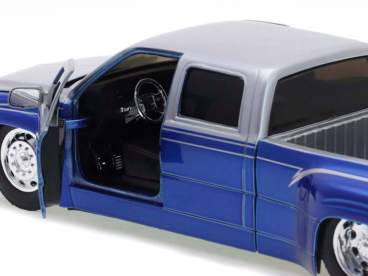 Chevrolet Silverado Dually 1999 1:24 Jada Toys Azul - 20 anos! Loja on ...