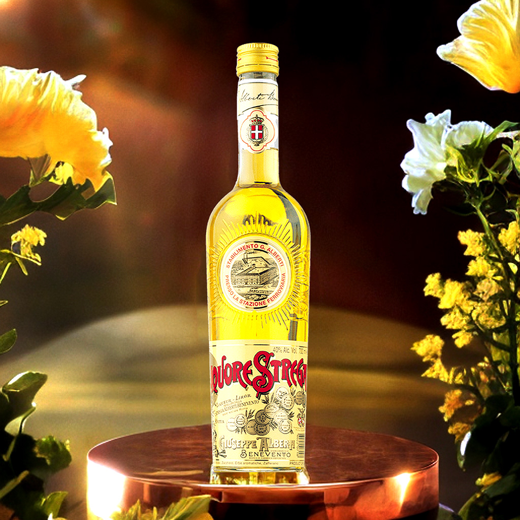 Licor Italiano Strega 700ml - Compre Bebidas Online - Whisky, Vodka ...