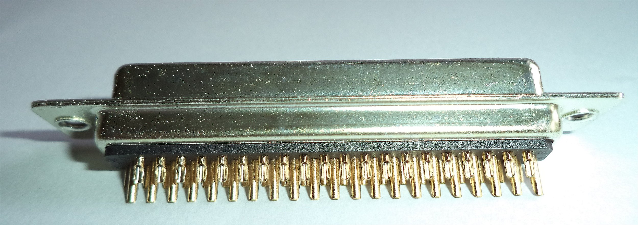 Conector DB alta densidade 62 pinos Femea - MKF