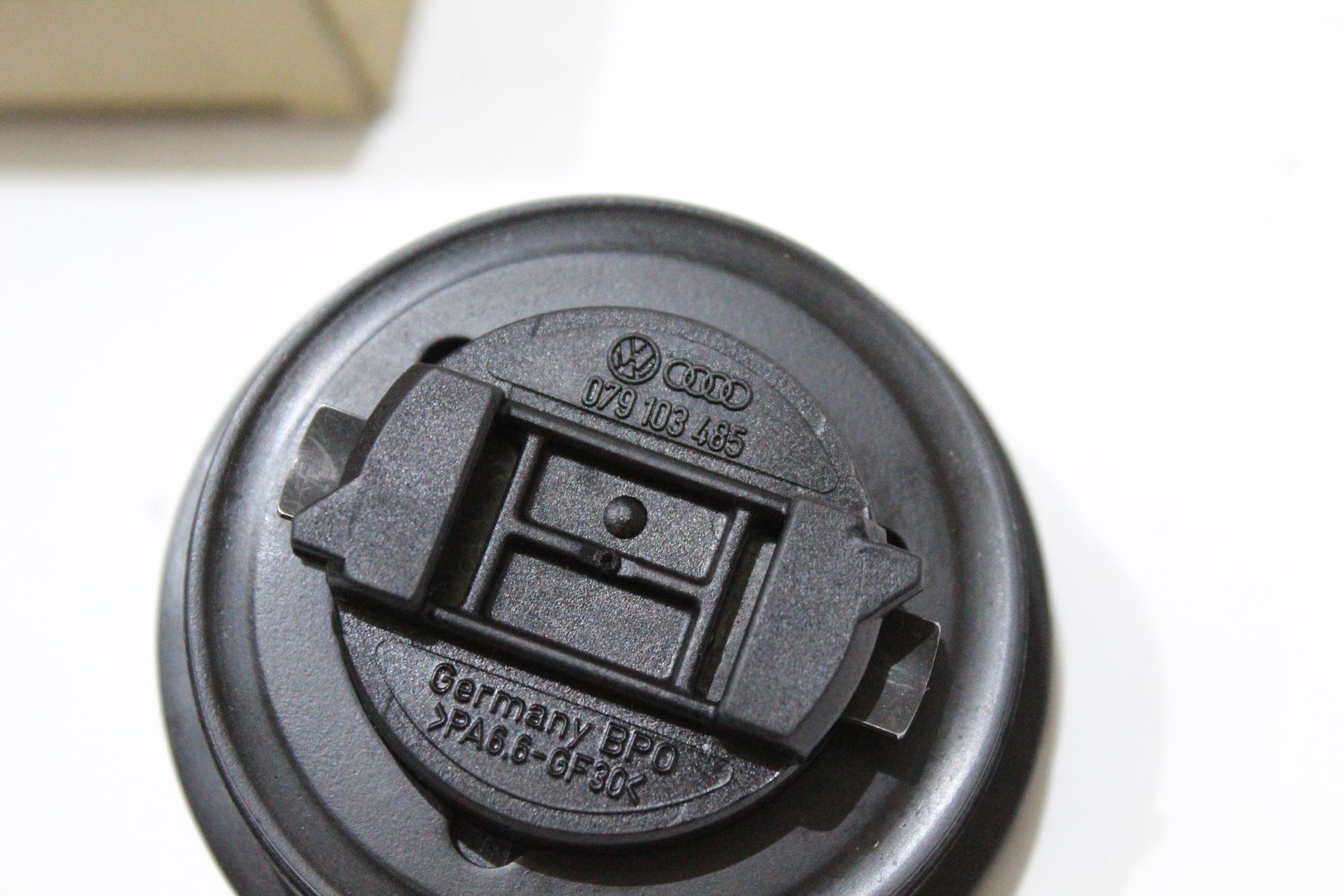 Tampa Oleo Original Volkswagen Audi 079103485A - Assaliz Import.