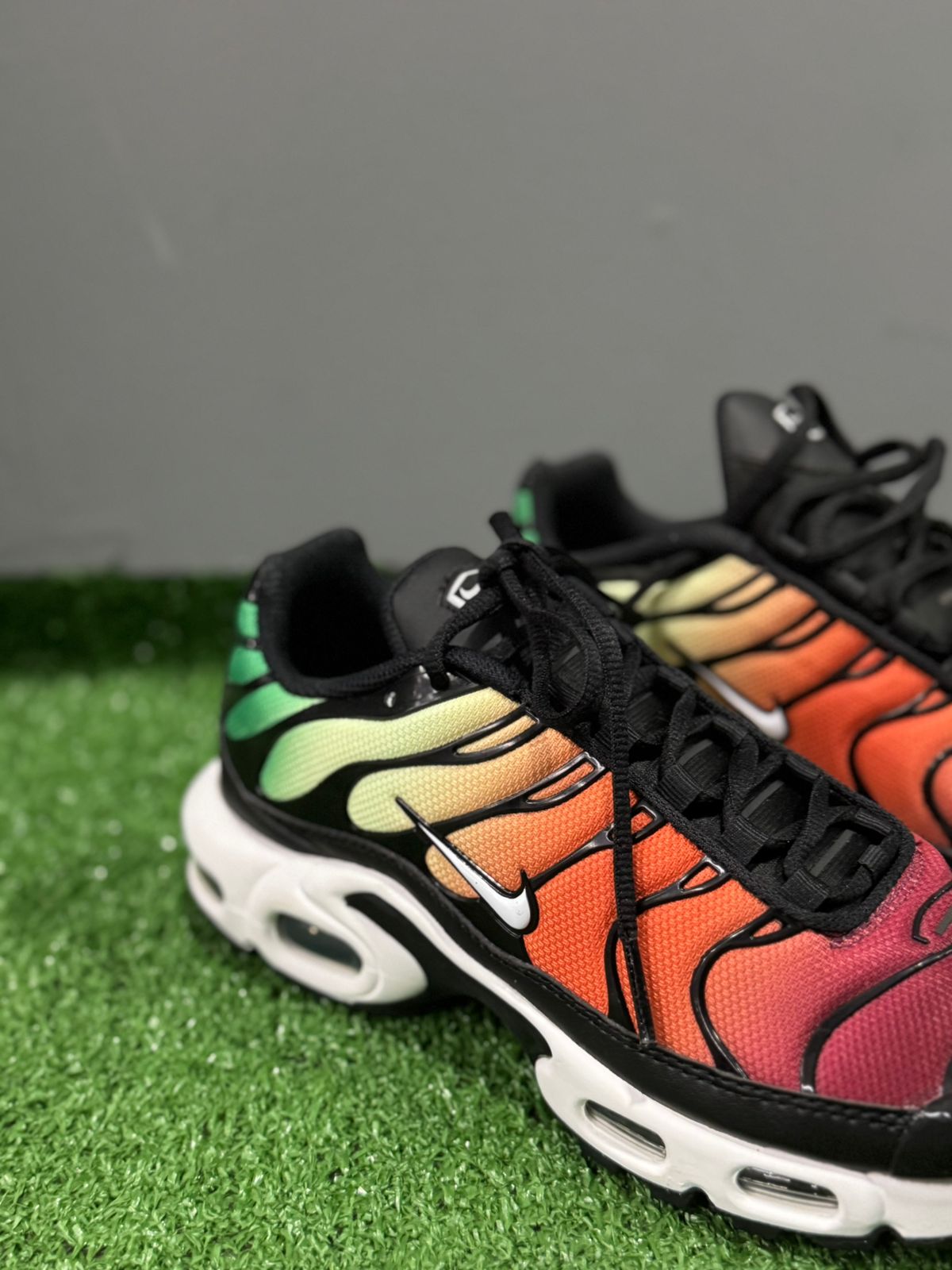 TÊNIS NIKE AIR MAX PLUS TN COLOR FLIP - Loja Vei do tenis- os melhores