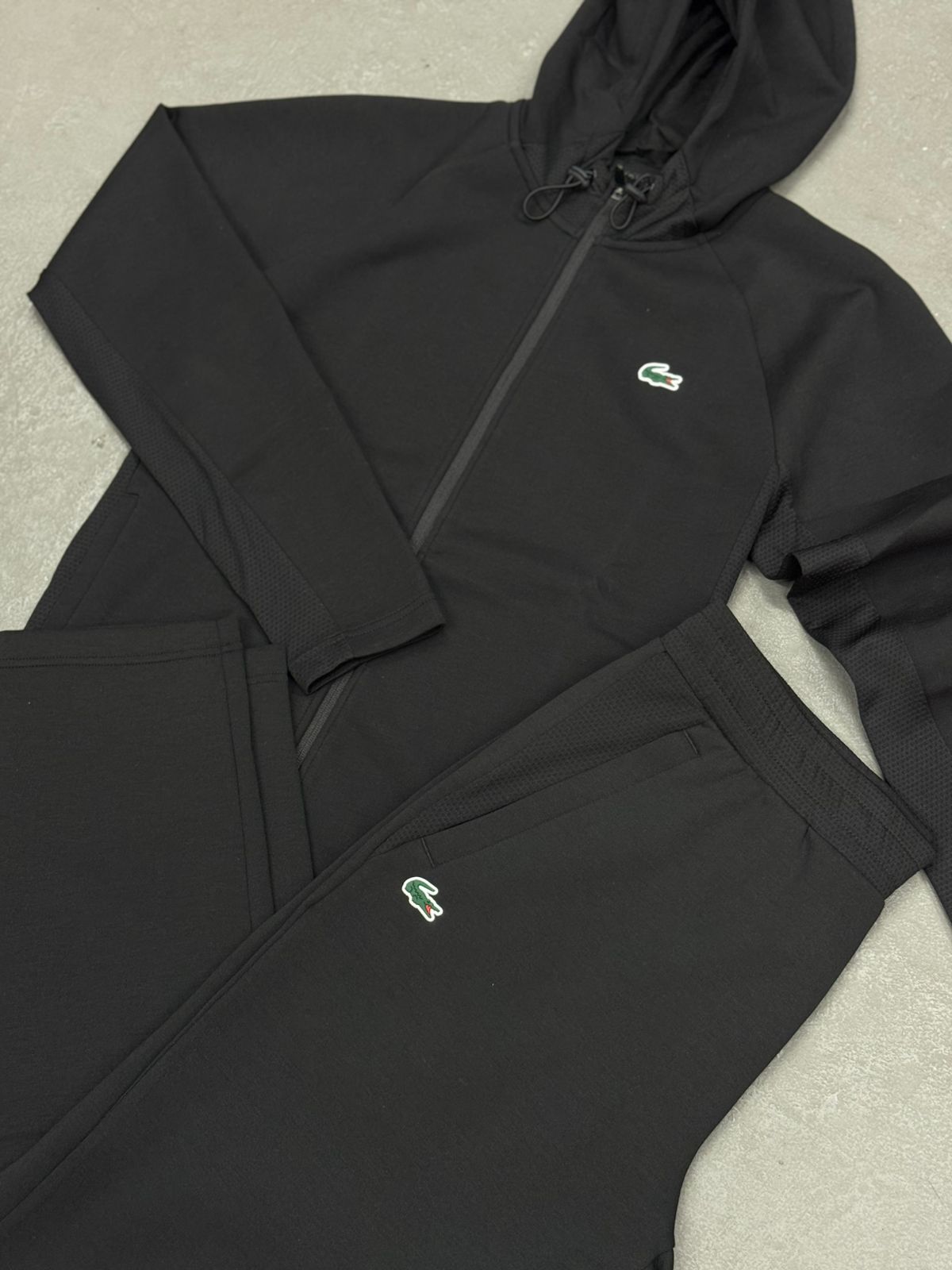 Conjunto Lacoste Sport com Touca e Zíper Preto - Loja Vei do tenis- os ...