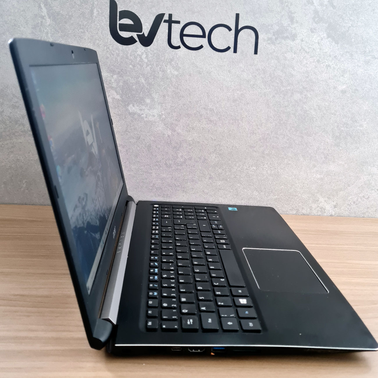 Acer Aspire 5 A515-51 - Core i5-7ª Ger. - 8Gb Ram - 256Gb SSD - LevTech Store