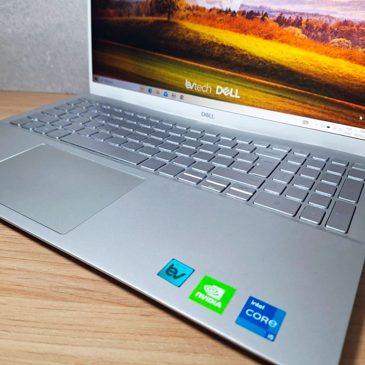 Dell Ultrafino Inspiron 5502-M20S - Core i5 11ª Ger. - 8Gb Ram - 256Gb ...
