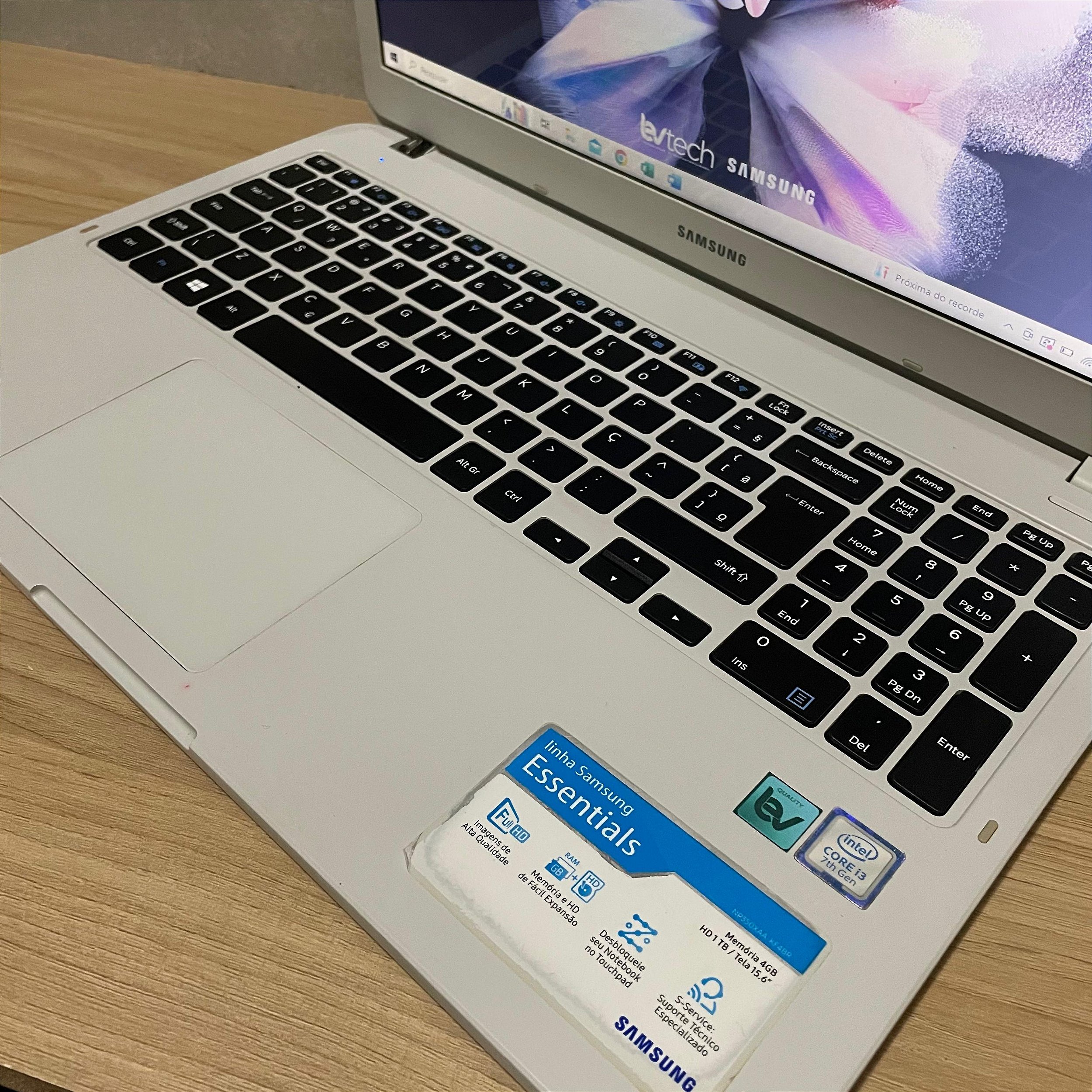 Notebook Samsung Essentials 350x Branco - Core i3 , 4Gb Ram 256Gb Ssd ...