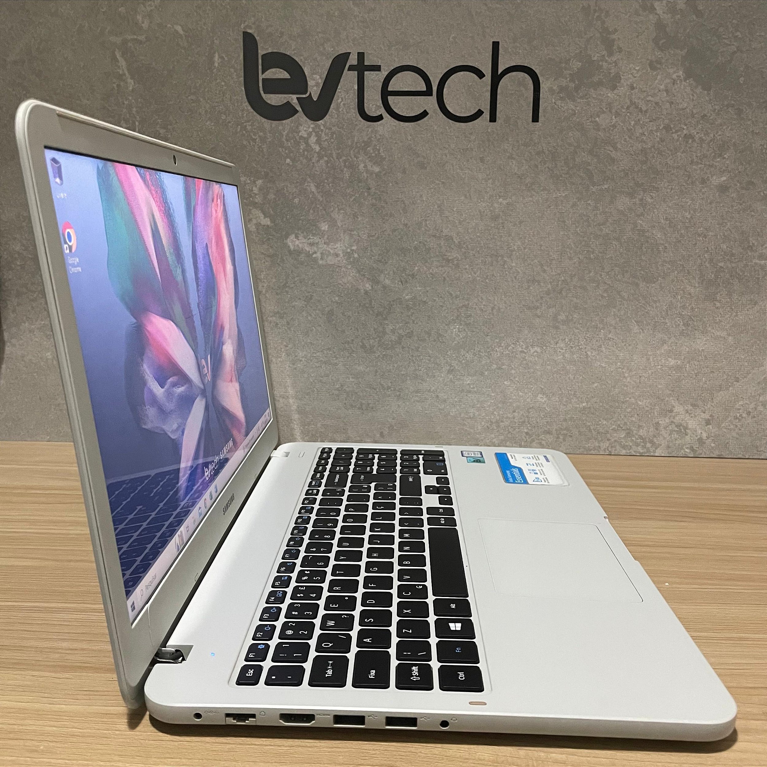 Notebook Samsung Essentials 350x Branco - Core i3 , 4Gb Ram 256Gb Ssd - LevTech Store