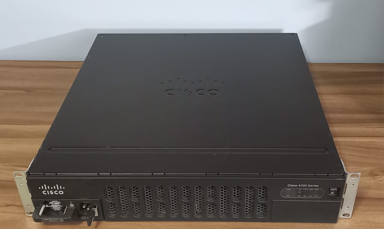 Roteador Cisco ISR4351-V/K9 - Cisco ISR 4351 UC Bundle, PVDM4-64, UC License - Seminovo com ...