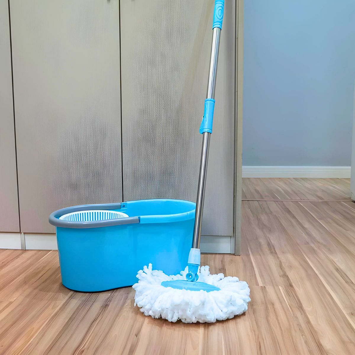 Balde Spin Mop 360 Giratório Com Esfregão 6 Litros 123útil - Union Commerce