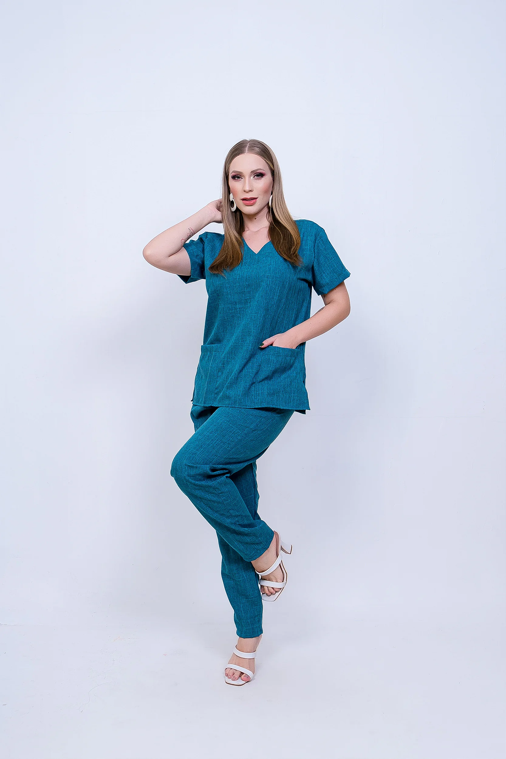 Conjunto Scrub Melange Azul Petróleo | Mayroca Scrubs - Mayroca Scrubs ...