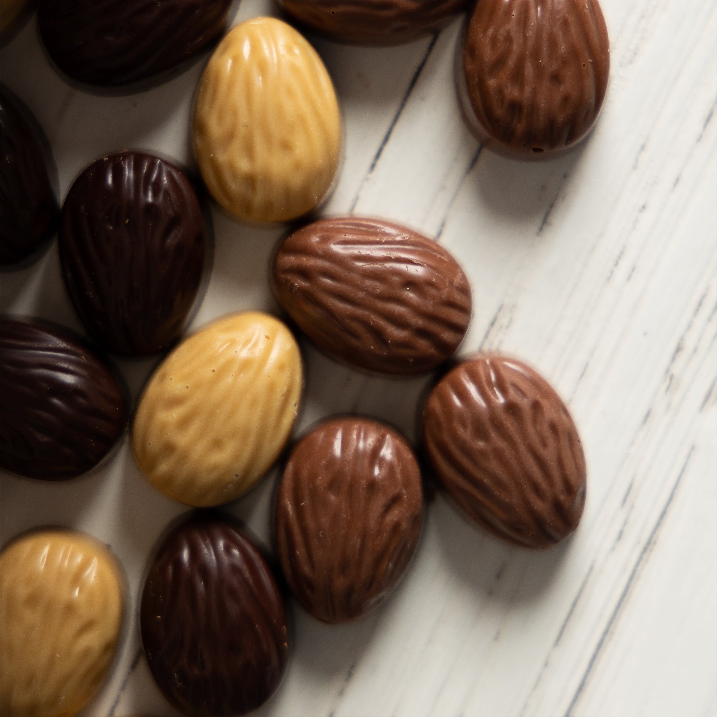 Pote de Mini Chocolates 70% Cacau - Gallette Chocolates - Por um mundo ...