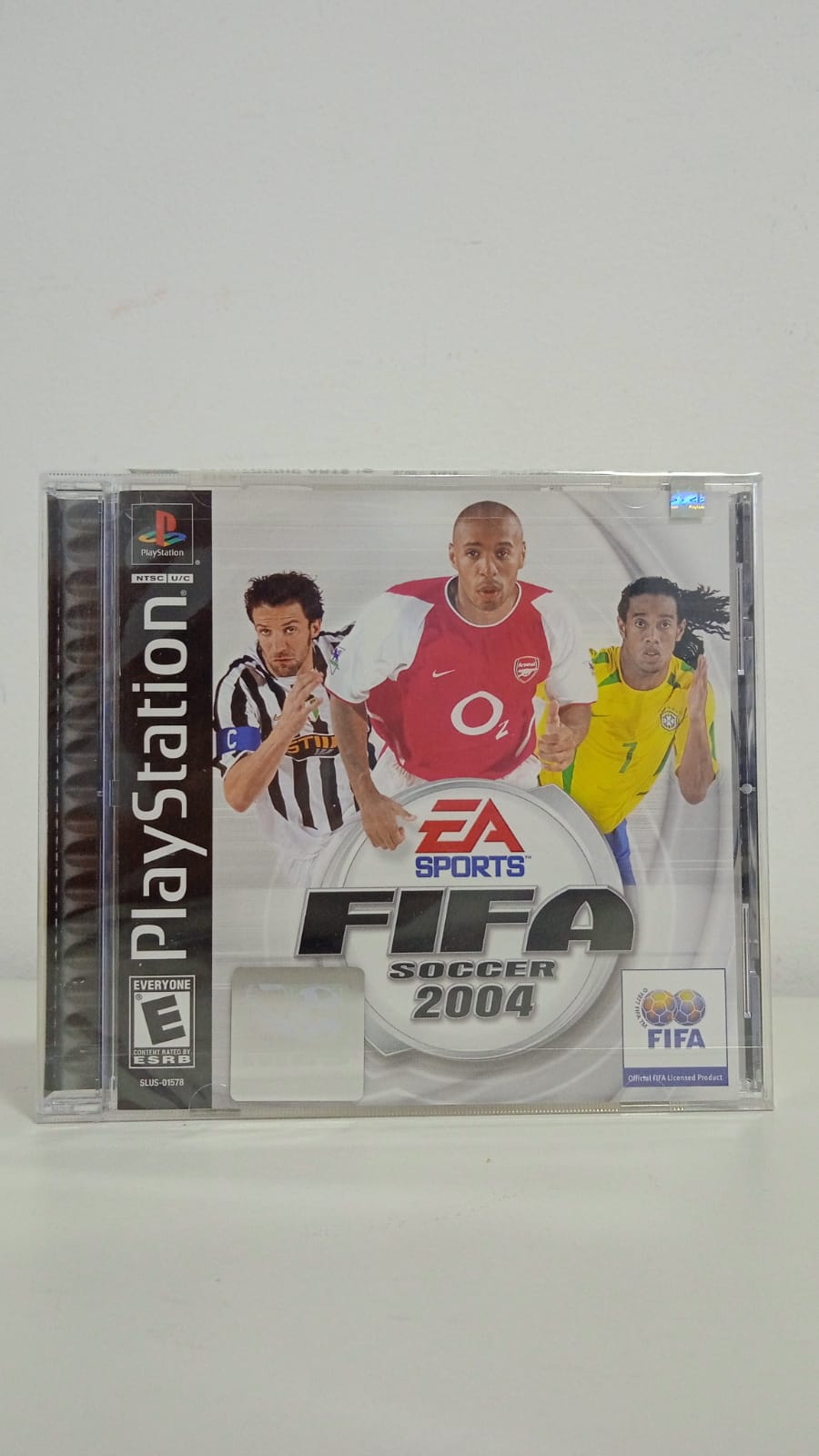 FIFA Soccer 2004 PS1 Original Lacrado - www.maicongames.com.br