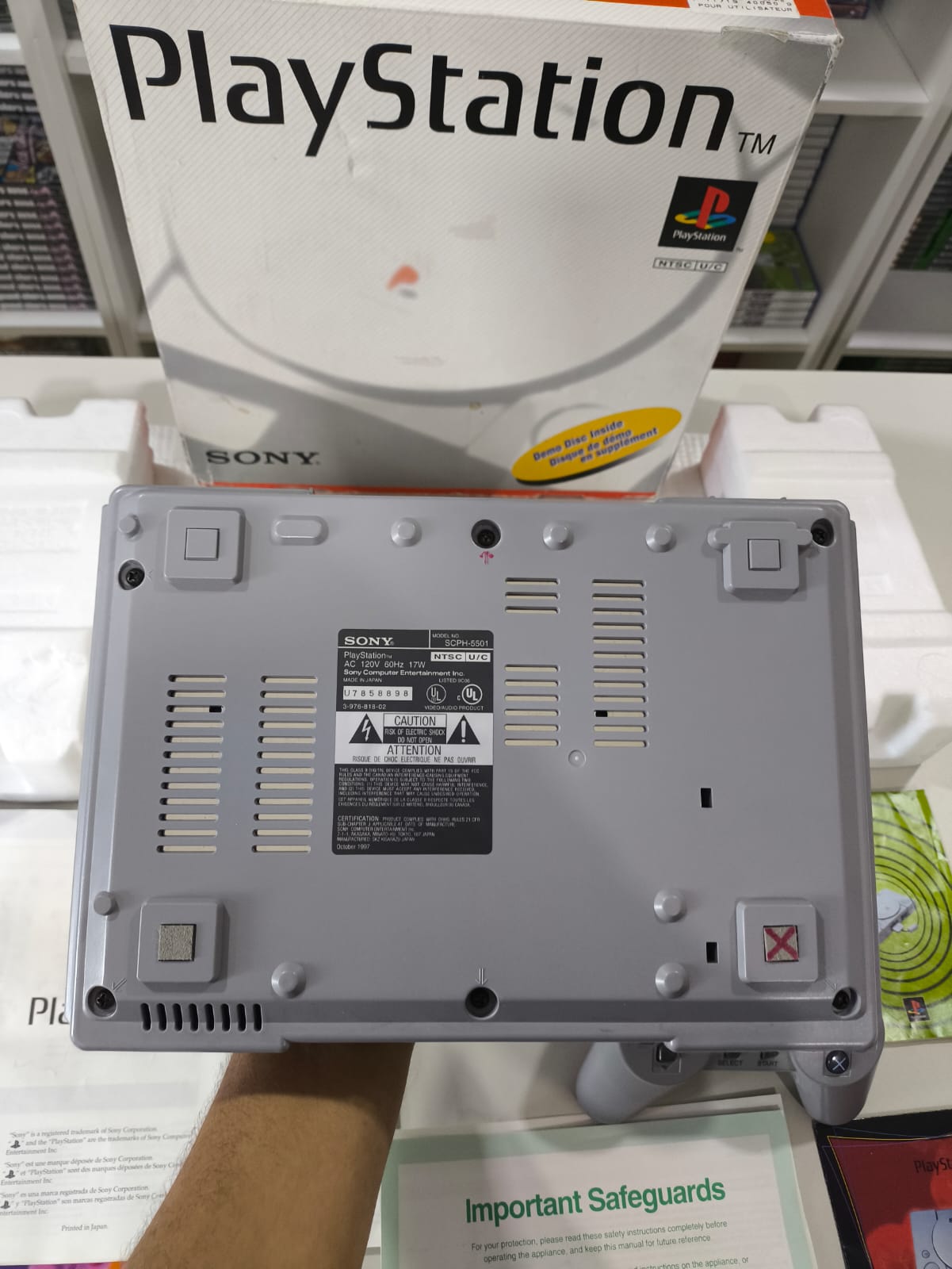 Console Playstation 1 Fat Americano Travado SCPH-5501 CIB - PS1 FAT - www.maicongames.com.br