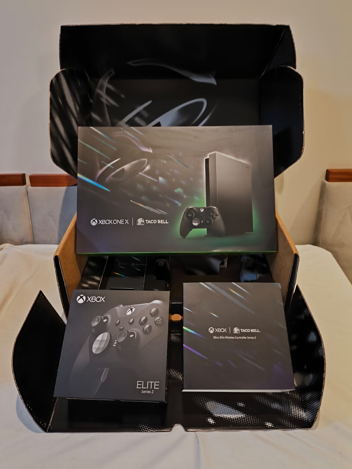Console Xbox One X Taco Bell Black Limited Edition Bundle - www ...
