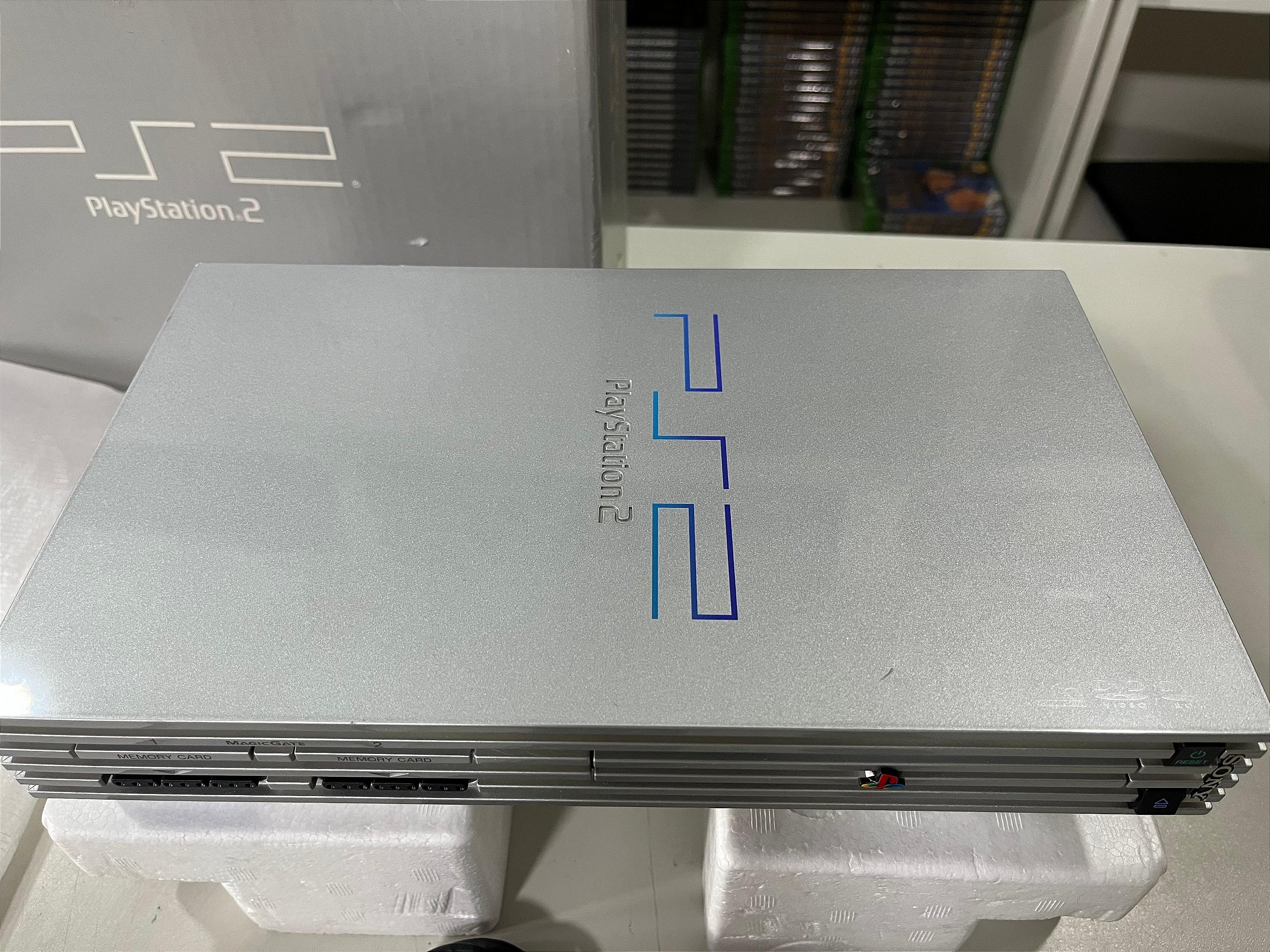 Console Sony Playstation 2 Fat Silver- PS2 FAT Silver - www.maicongames ...