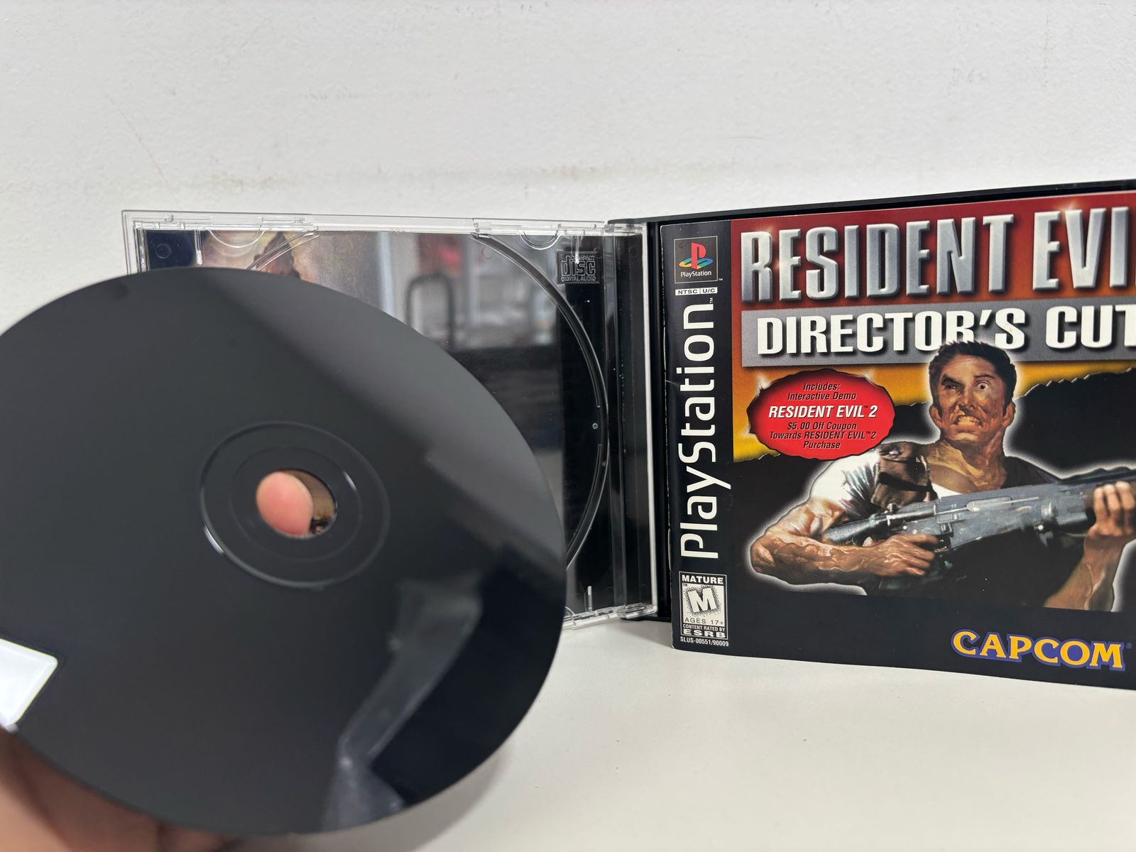 Resident Evil Director's Cut PS1 Original Americano (Usado) - www ...