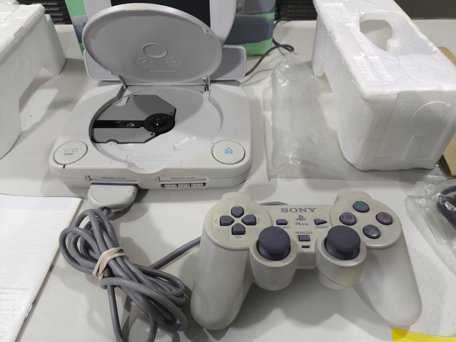 Console PS One Combo + Tela LCD Americano - Playstation One Com Tela ...