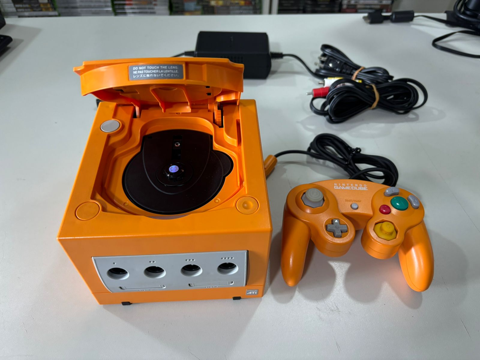 Console Nintendo GameCube Orange - www.maicongames.com.br