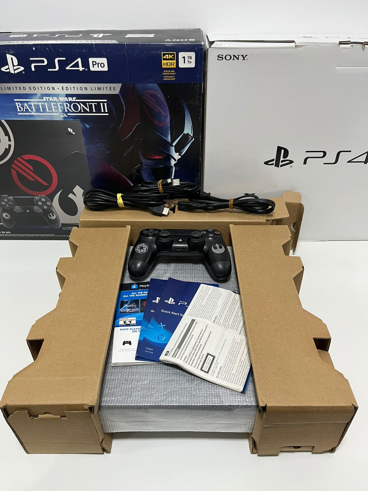 Console Playstation 4 Pro Edição Star Wars Battlefront 2 - PS4 Pro ...