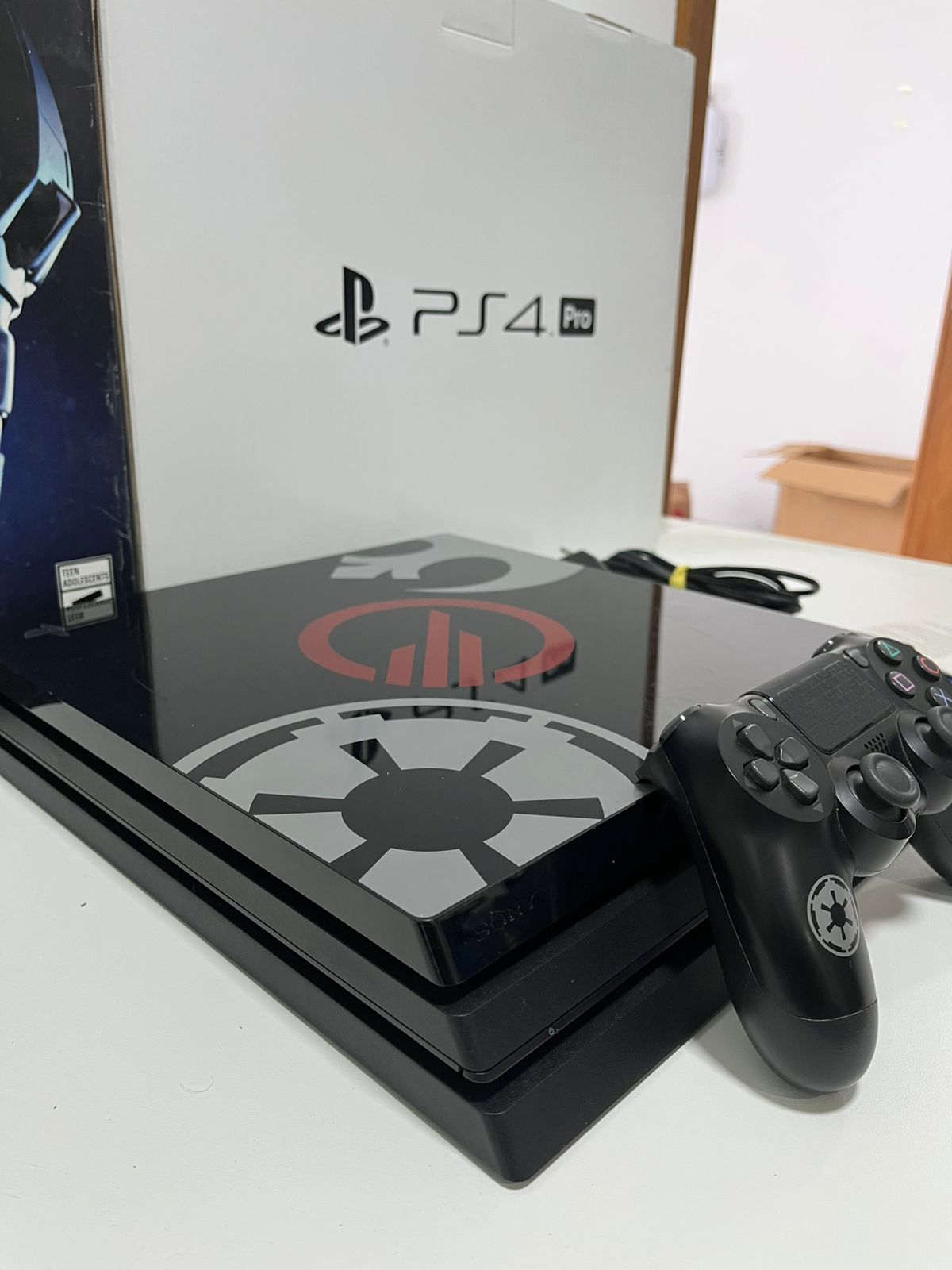 Console Playstation 4 Pro Edição Star Wars Battlefront 2 - PS4 Pro ...