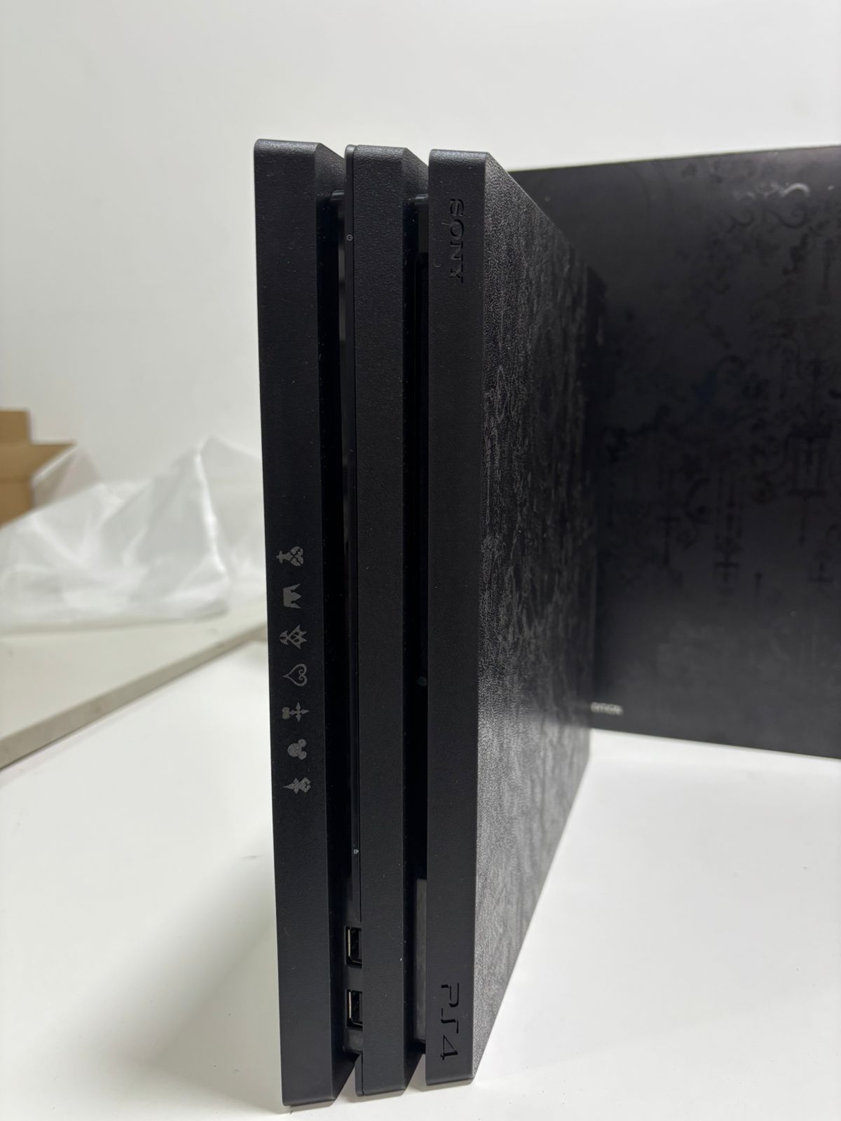 Console Playstation 4 Pro Edição Kingdom Hearts 3 - PS4 Pro - www ...