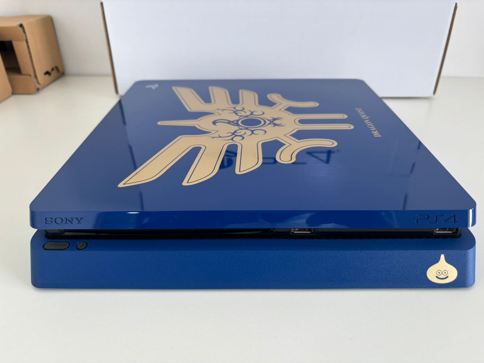 Console PlayStation 4 Slim Edição Dragon Quest - PS4 Slim 1TB - www ...