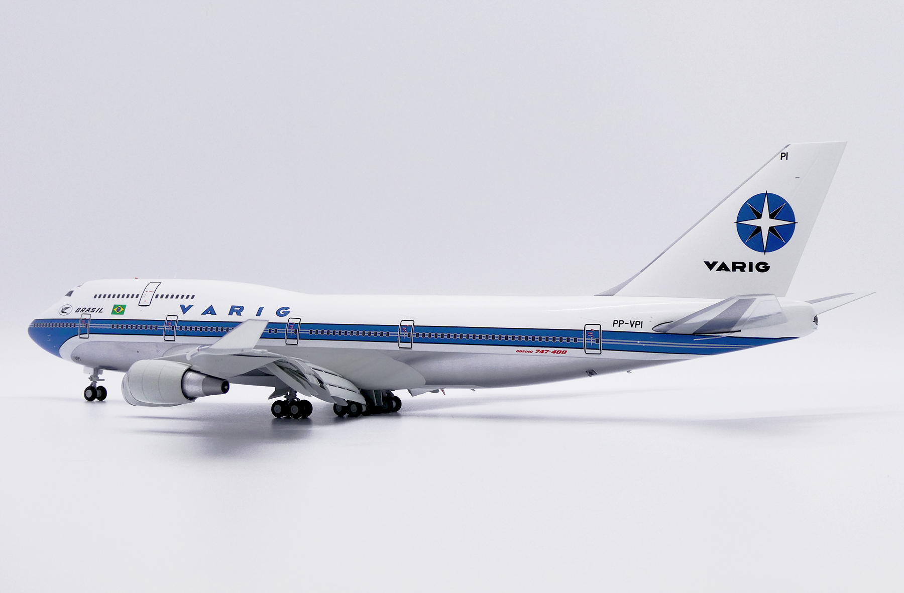 JC Wings 1:200 Varig Boeing 747-400 Flaps Down - Pedro Miniaturas