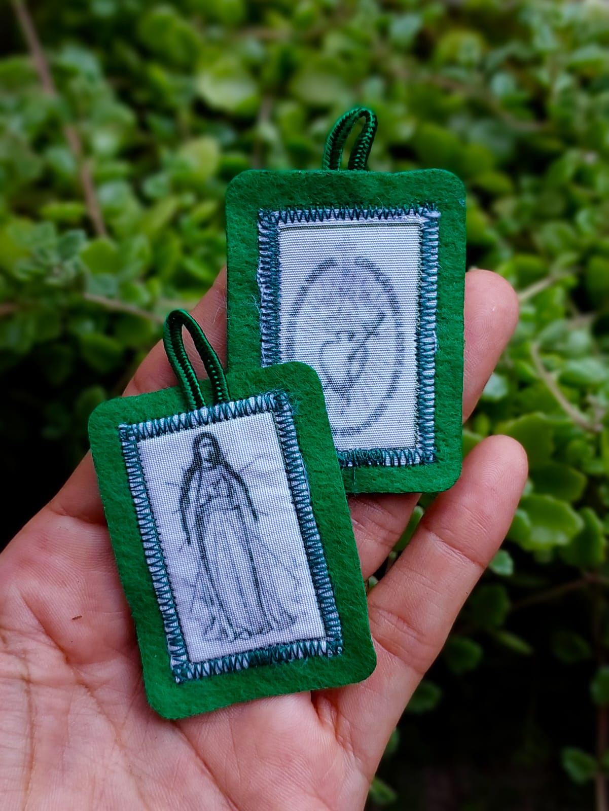 ESCAPULÁRIO VERDE - Ateliê da Rainha