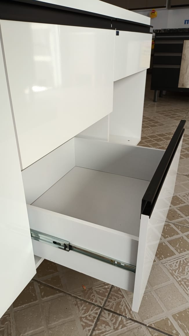 Armário de Cozinha Com Entrada para Forno Queen 1,5m - ReformAqui ...