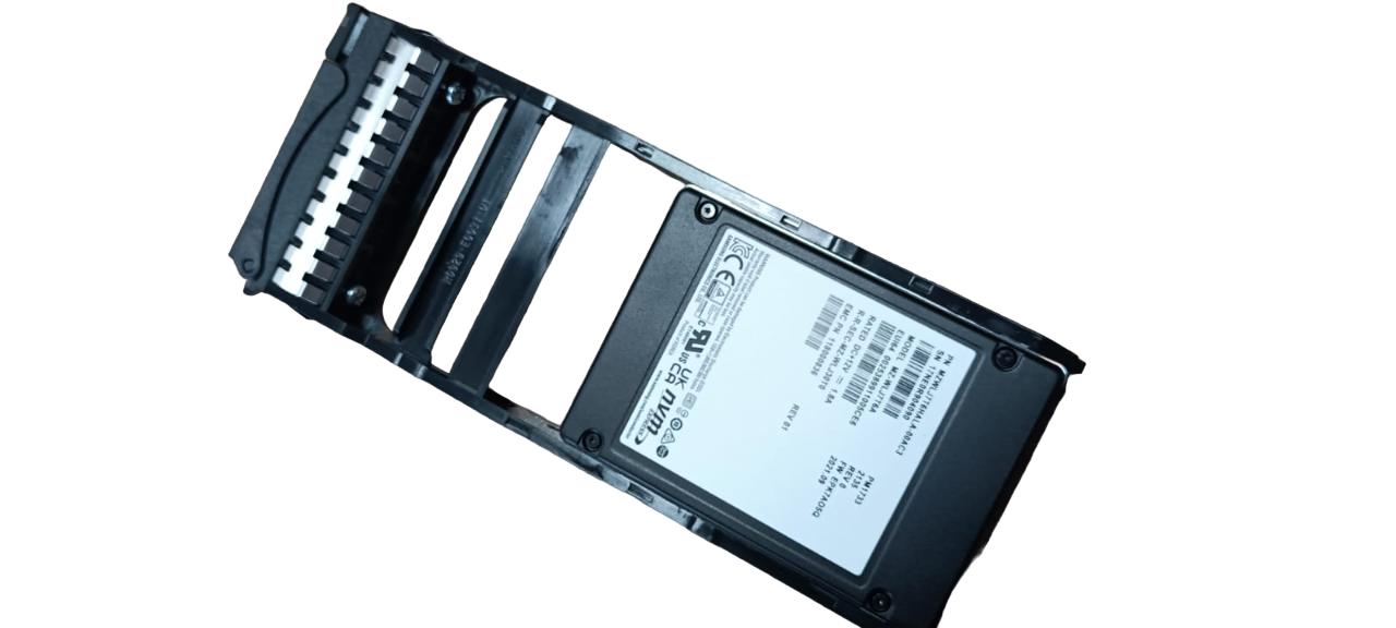HD Nvme EMC 7.68TB U.2 2,5 PowerMax MZ-WLJ7T6a, com Gaveta - ShockTI ...