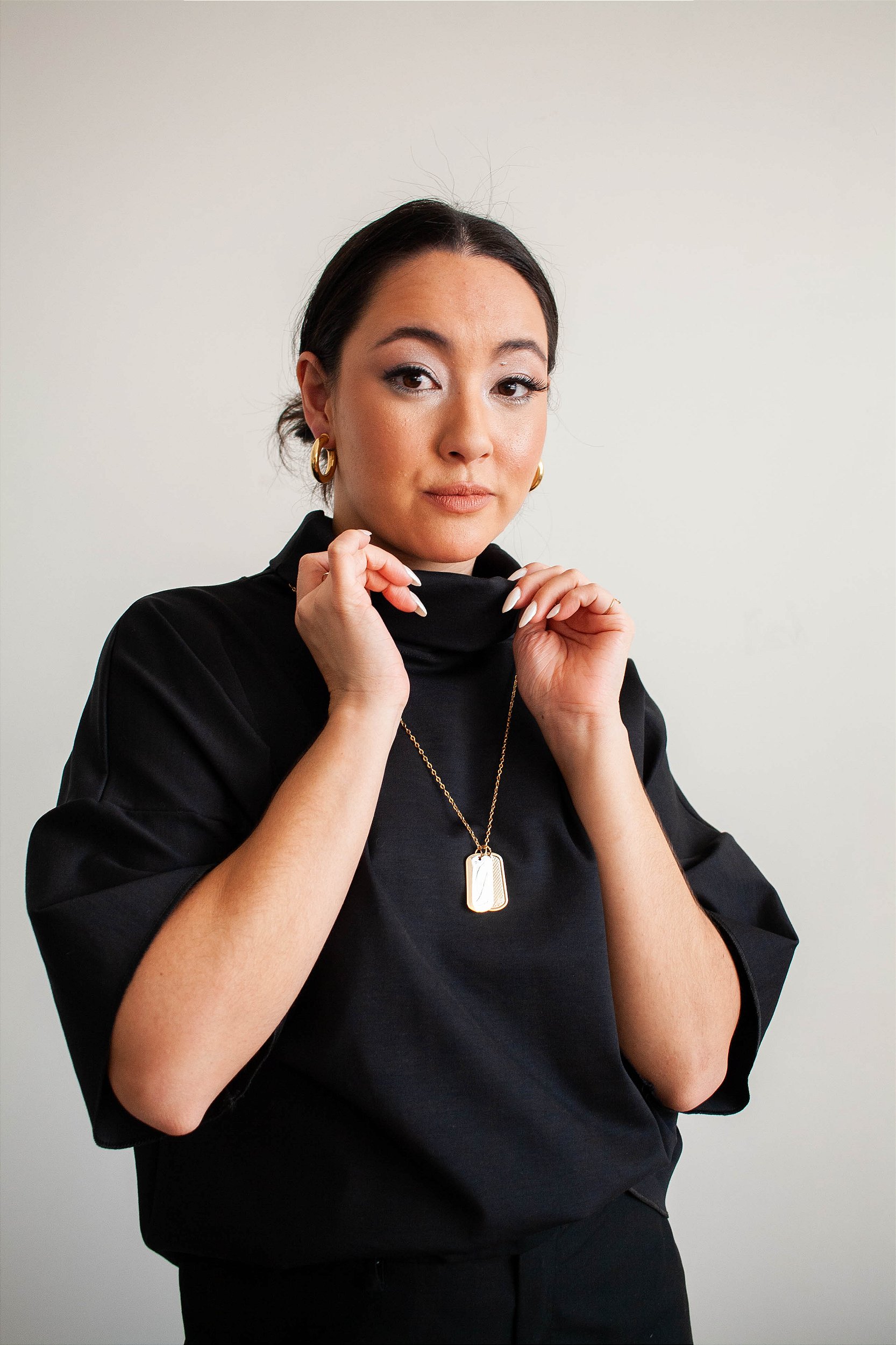 Blusa com Gola Alta Feminina Mood Preta - Astele - Astele
