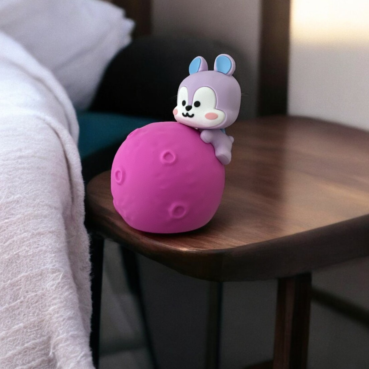 Luminária Led BT21 Mang Oficial Miniso Colecionável - Miniso Shop