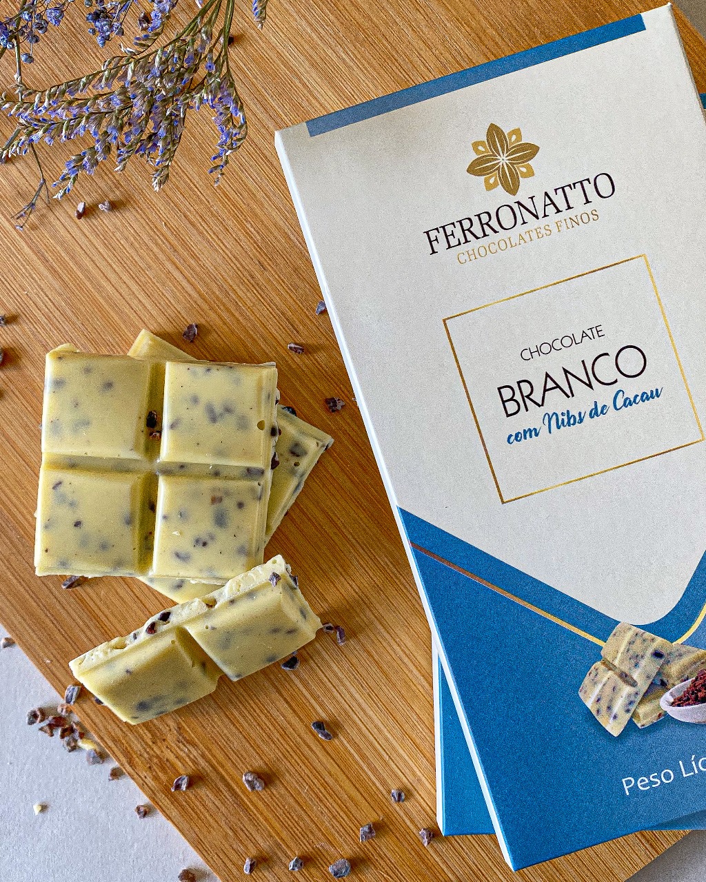 Barra de Chocolate Branco com Nibs 80g - Ferronatto Chocolates