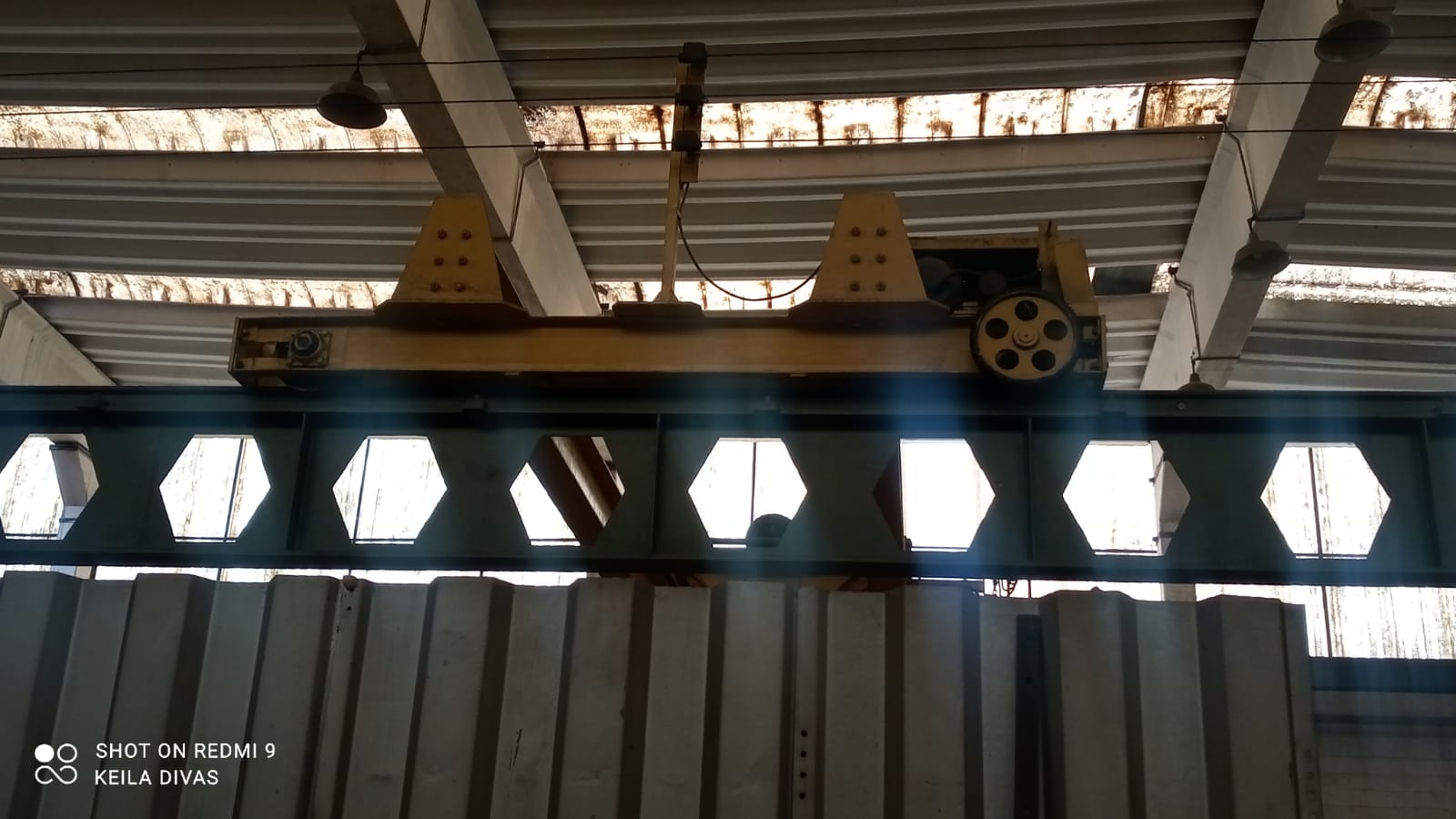 Semi Pórtico Rolante Capacidade 2 Toneladas Altura do moitão 3.5 50 M ...