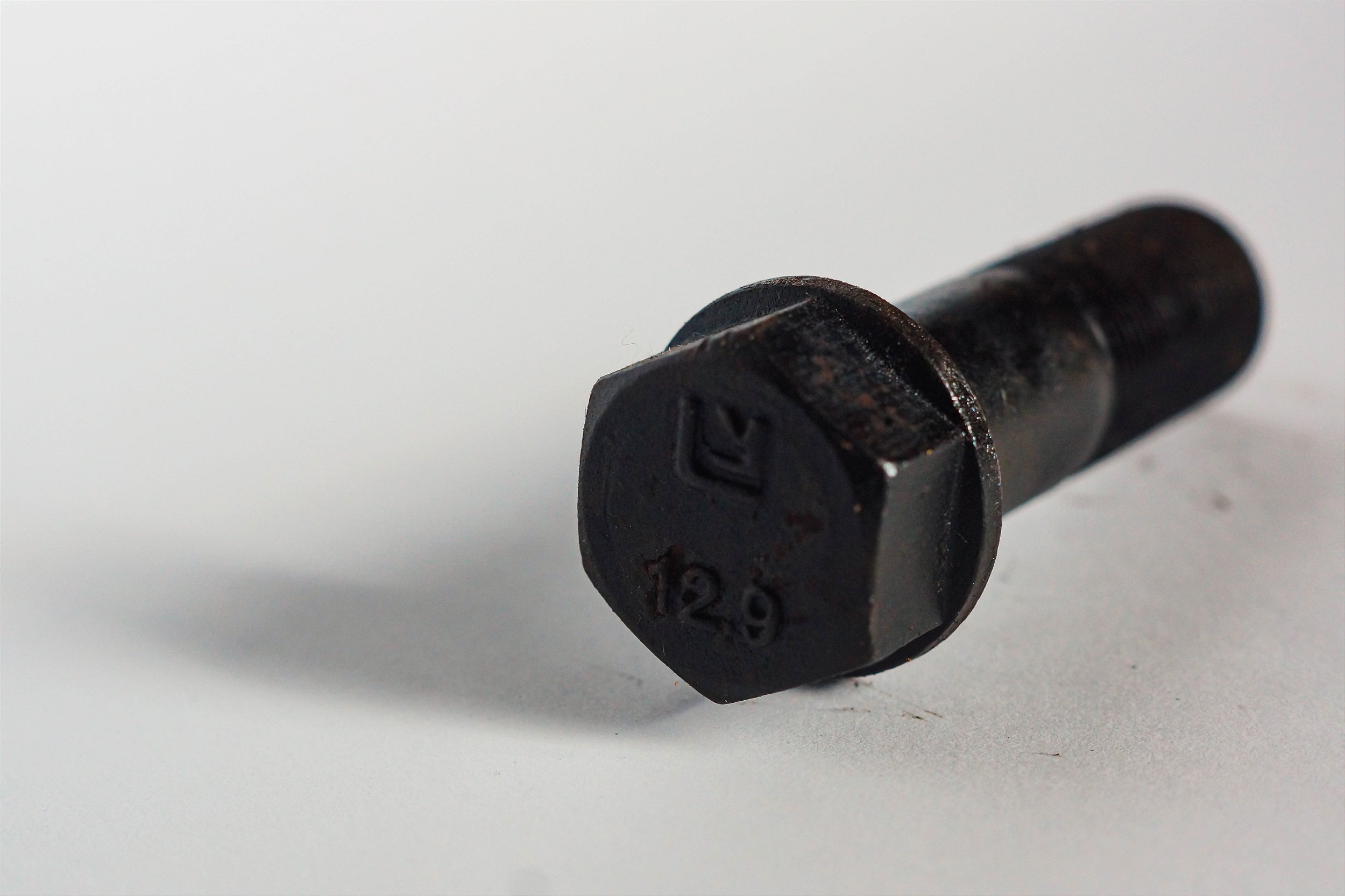 PARAFUSO SAPATA VOLVO EC460/480 - 1504741 - CMR Tratorpeças