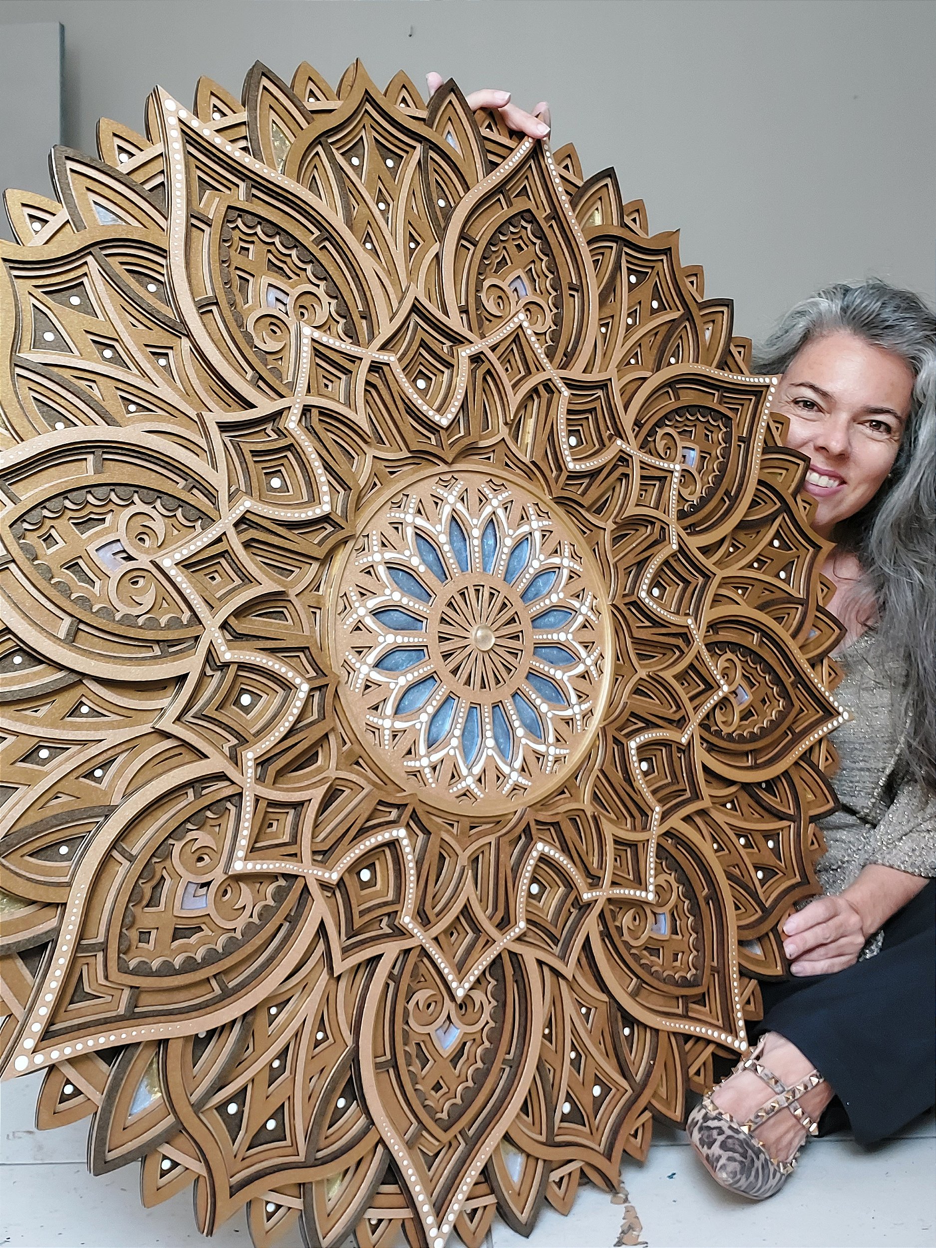 Mandala 3D Flor de Gaia Dourada – Arte Espiritual em MDF - L'Tonini ...