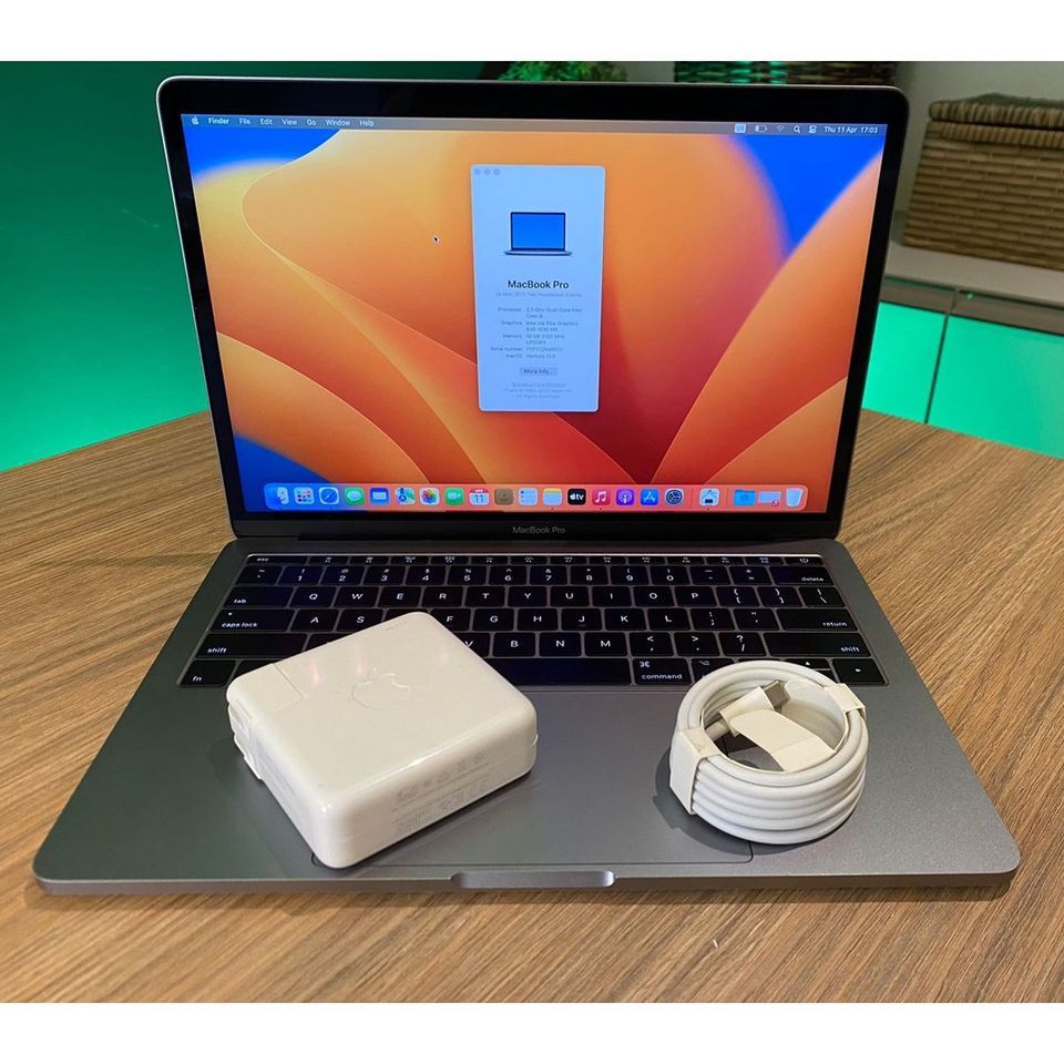 MacBook Pro 13 MacBook Pro 13