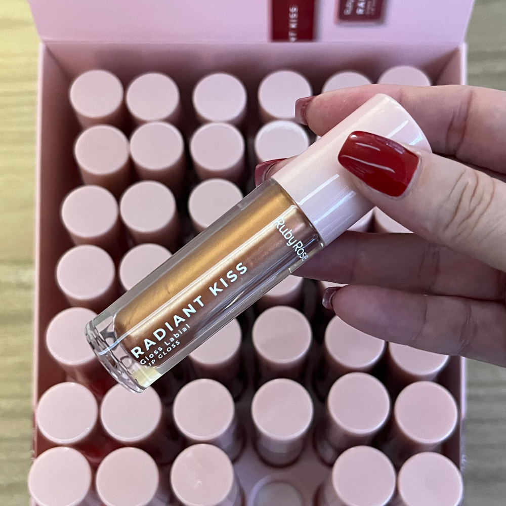 Gloss Radiant Kiss - Ruby Rose - Seraphina Make