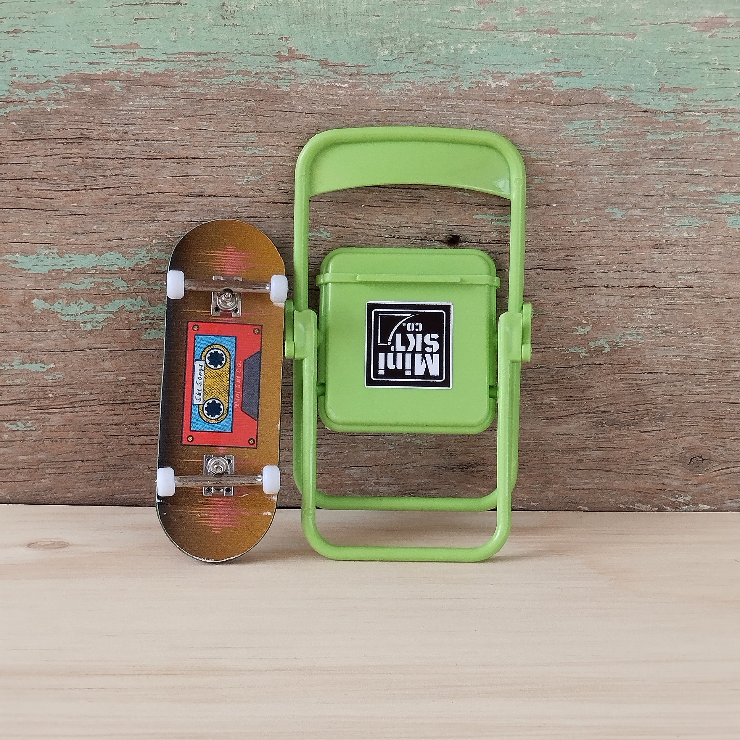 Cadeira plástica em miniatura suporte ou obstáculo para Fingerboard - Mini SKT Co.