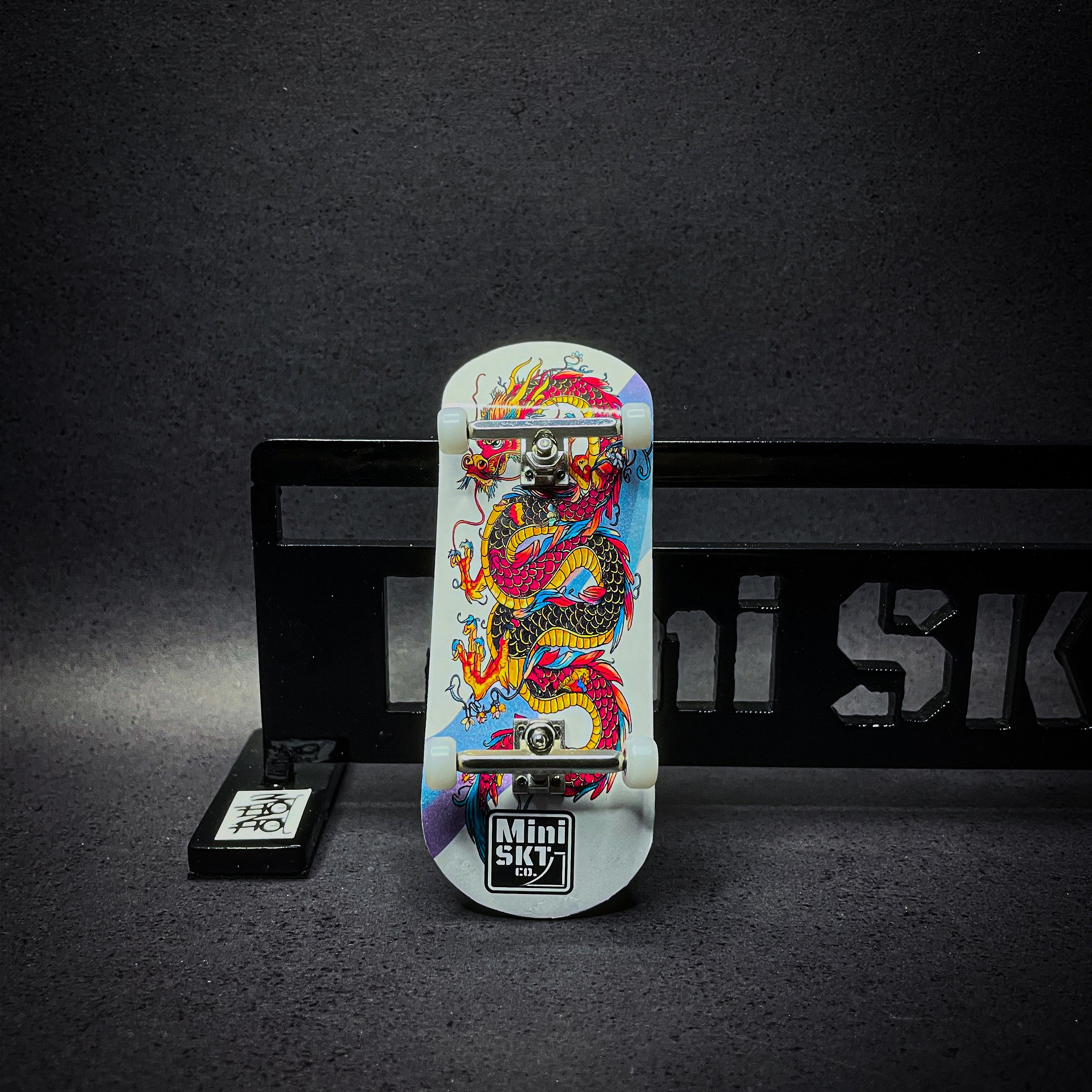 Fingerboard completo 36mm Mini SKT Co. modelo "Oriental Dragon" - Mini ...