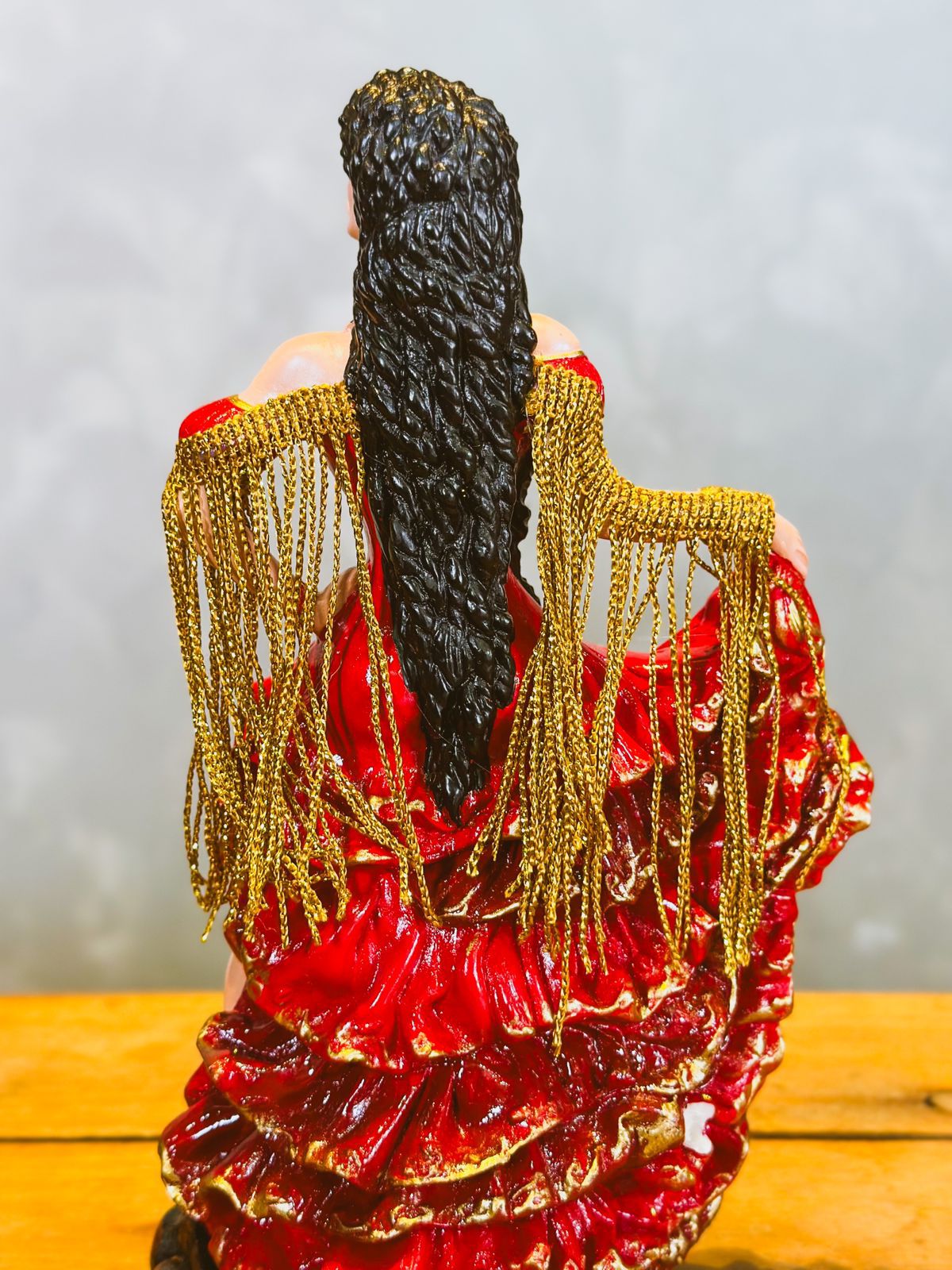 Imagem de cigana / pomba gira vermelha em resina - Camasi 26cm ...