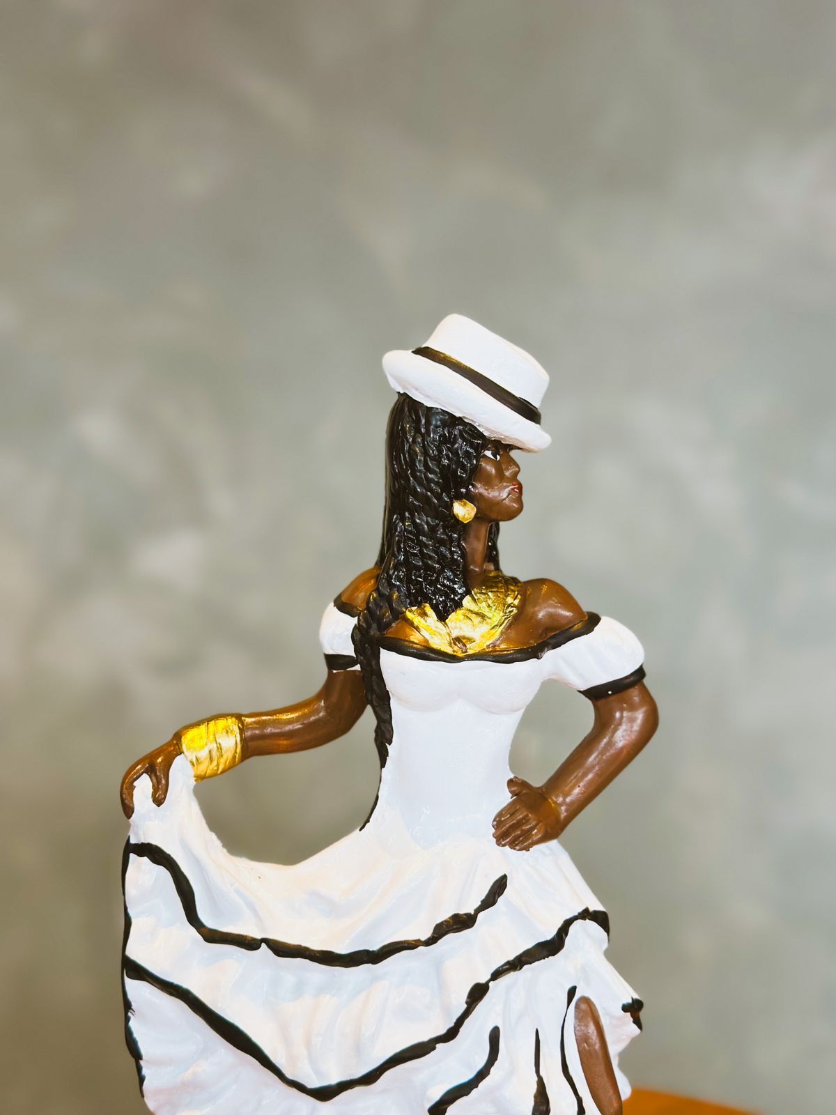 Imagem malandra preto e branco - 24cm - Chamado de Fé