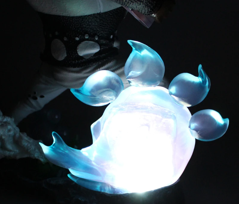 Figure Bartholomew Kuma 30cm c/ LED's - One Piece - Cubo Nerd - O ...